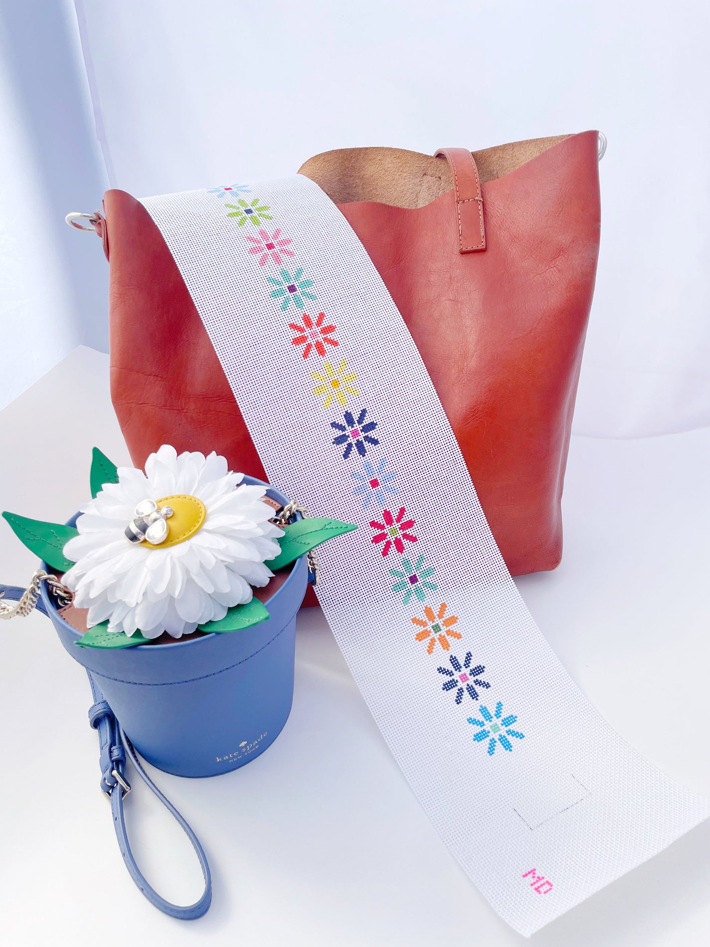 Daisy Chain Bag Strap – Mopsey Designs Needlepoint